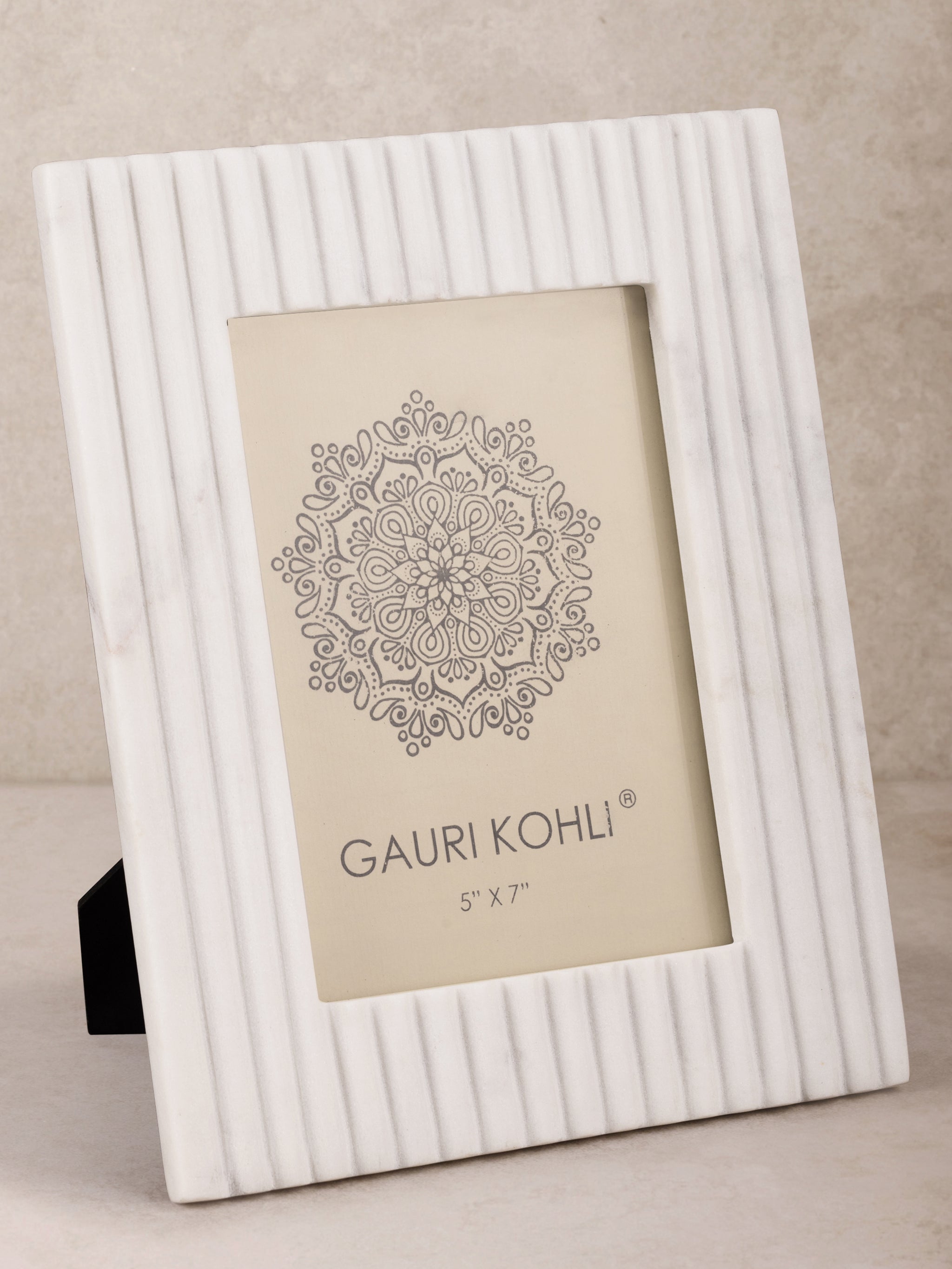 Radio White Marble Picture Frame – Ribbed 5×7 Accent | GAURI KOHLI®